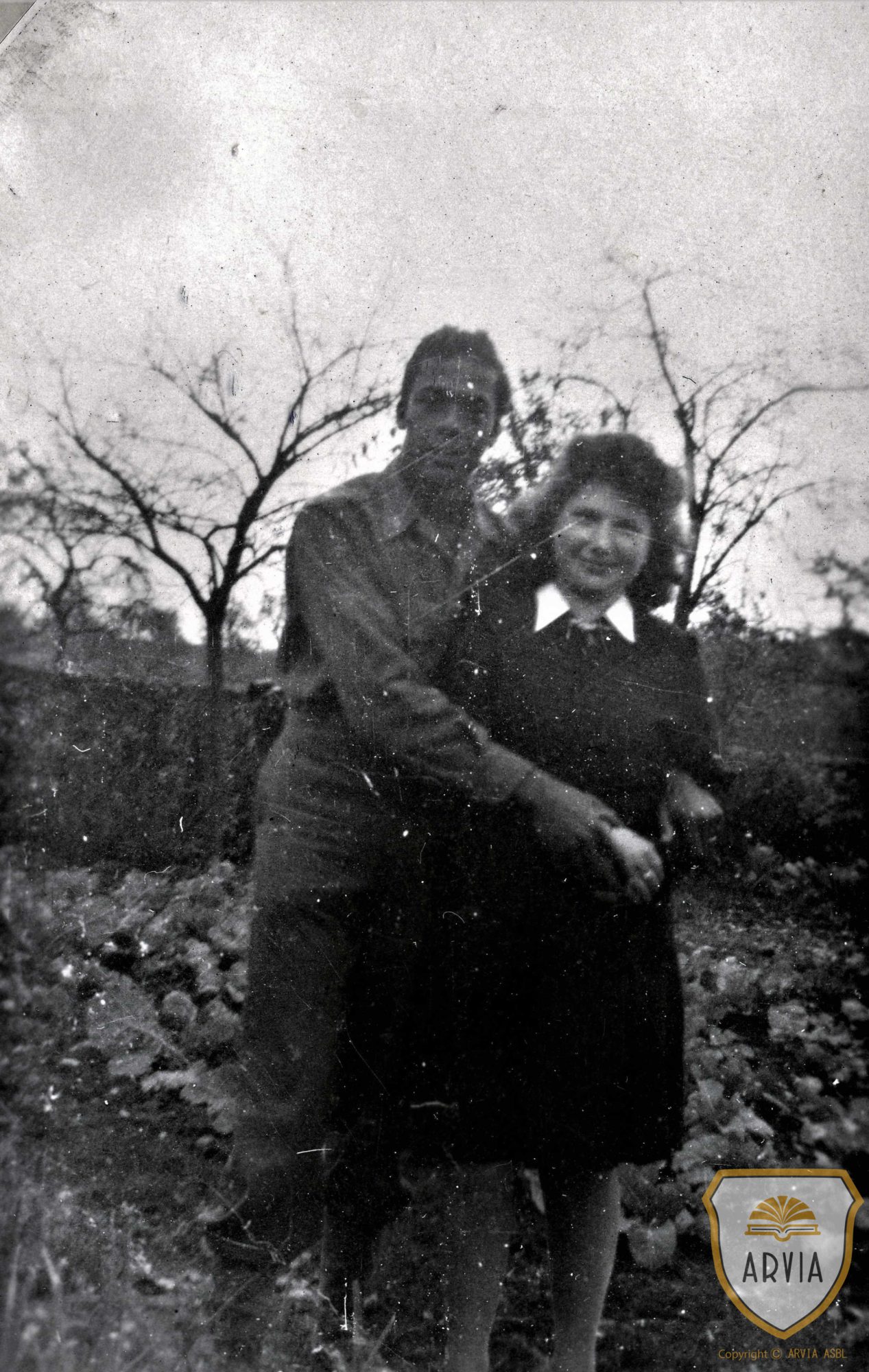 GRAND-RECHAIN - 1944 - Soldat américain et Jeanne HENDRICK en septembre ...